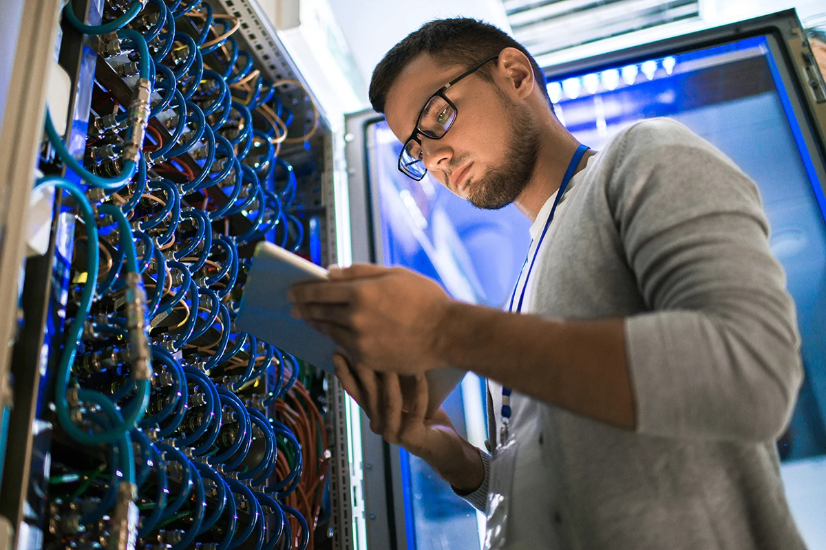 IT Infrastructure and Hardware Solutions - Applied Innovation